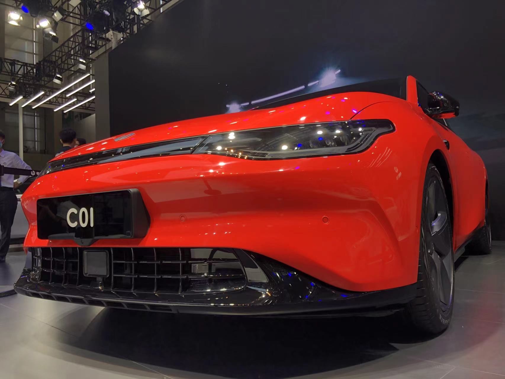 大湾区车展人气王零跑C01亮相，车长超5米续航717km，预售18万起_团车网