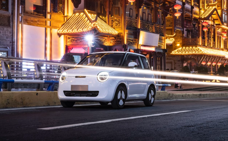 售4.89万起，续航301公里！新一代微型电动车销冠？长安Lumin上市_团车网