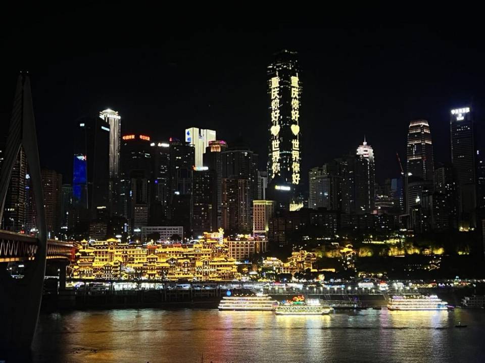 全系2.0T+8AT，驾驶全新林肯Z穿梭“4D城市”重庆是什么体验？_团车网