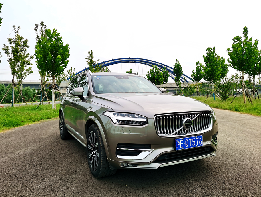 沉浸式体验沃尔沃XC90：安全即豪华的定义，开后才能感同身受_团车网
