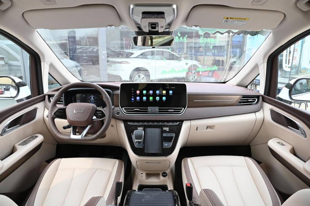 传祺M8的对手，配2.0T+48V轻混，一汽奔腾M9正式上市_团车网