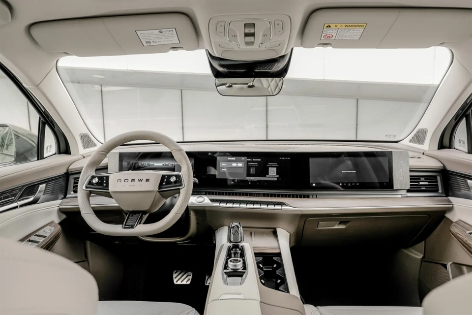 国产旗舰SUV高手过招，全新荣威RX9和传祺GS8，谁是强中手？_团车网