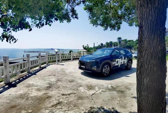 越堵越省油 号称最强电混 试驾皓瀚·马赫电混DH-i 续航达1200KM_团车网