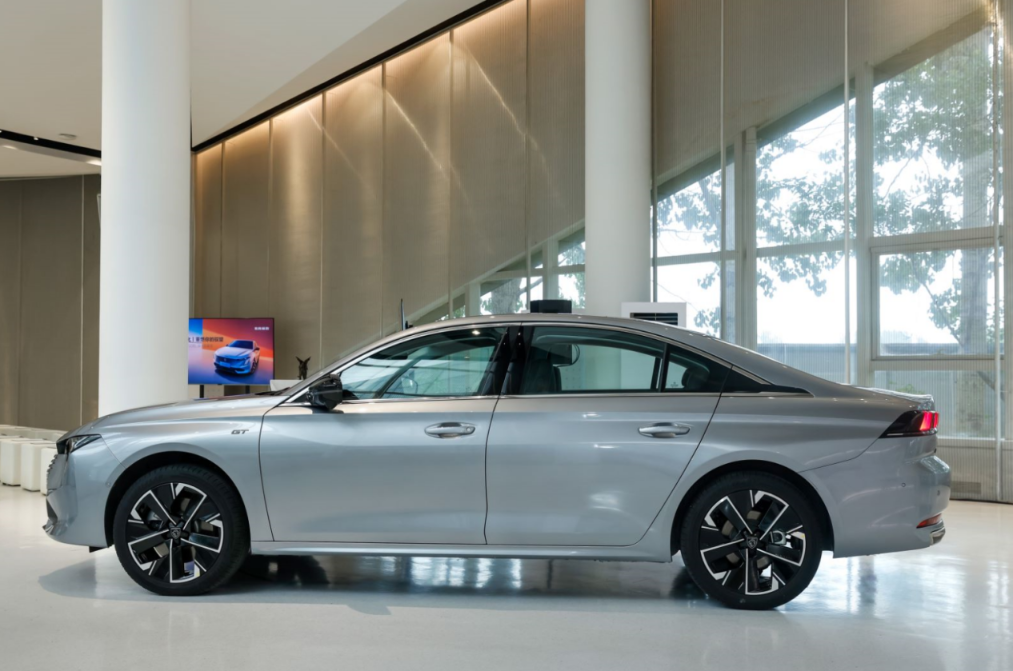 从设计到驾控全维升级，东风标致新508L旗舰进化_团车网