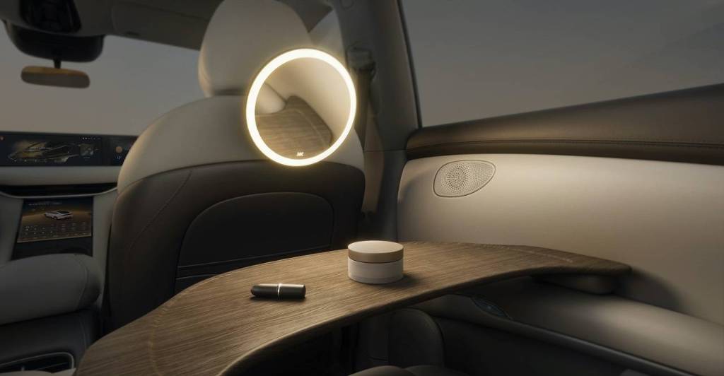 2023成都车展│23万-30万元 史上最强6系 智己LS6开启盲订_团车网