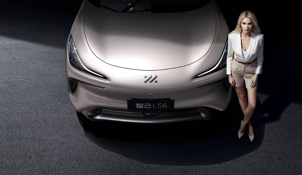 预售价区间23万-30万元 #史上最强6系 智己LS6 全球首秀成都车展_团车网