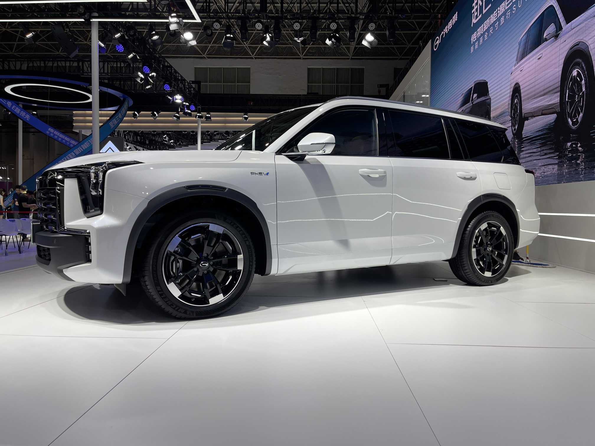 5米1大车身，还能全场景放电，传祺ES9预售22.98万起_团车网