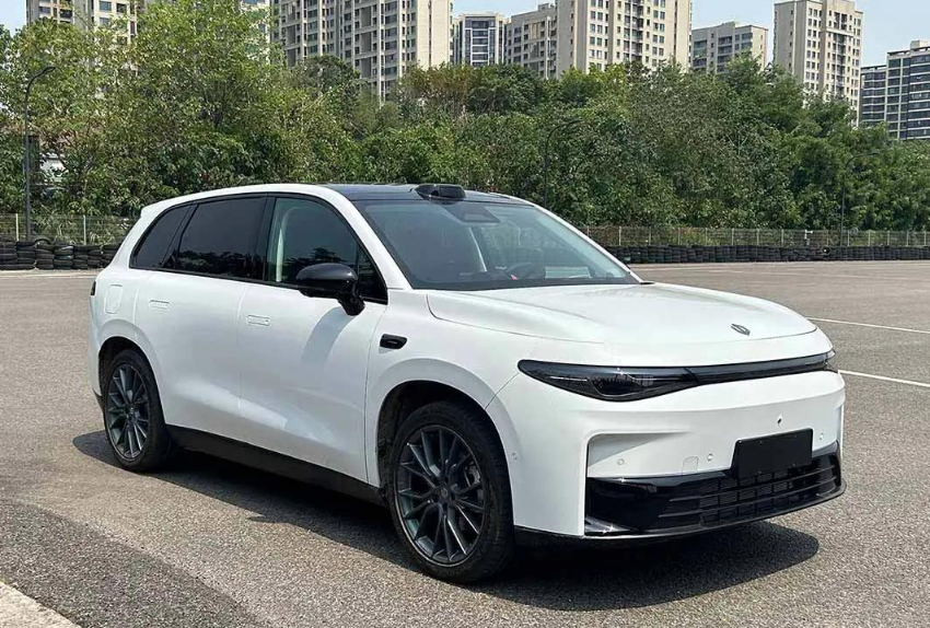 零跑C10提前曝光：走理想L6的路，让L6无路可走？_团车网